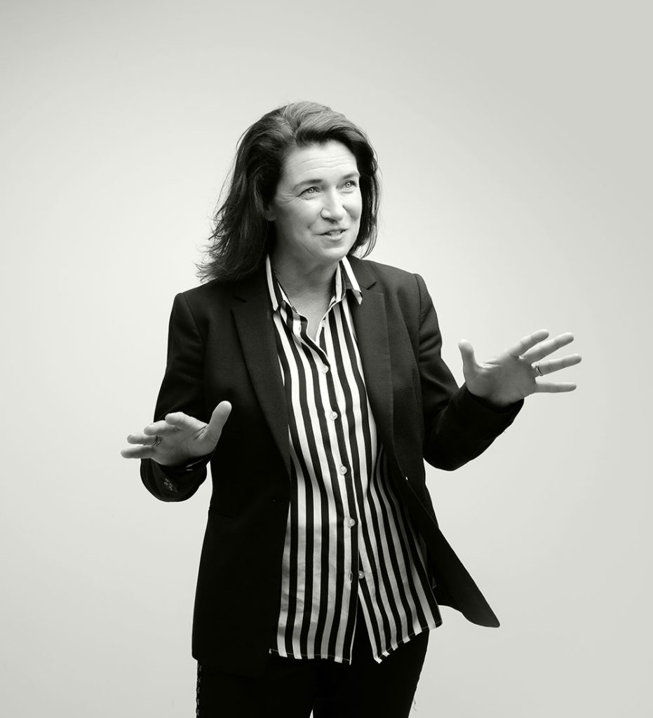 Speaking - Gabrielle Dolan